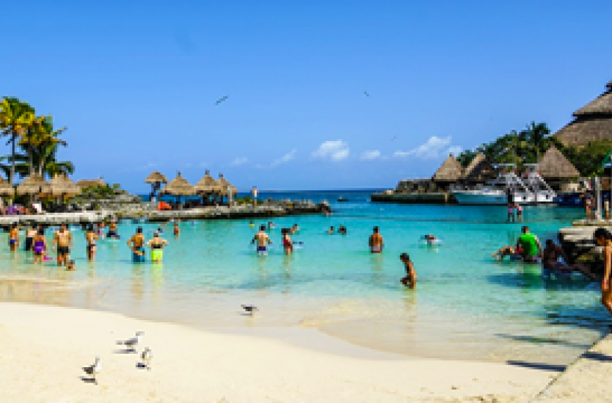 EXIMTUR: Agentie de Turism cu mii de oferte de vacanta