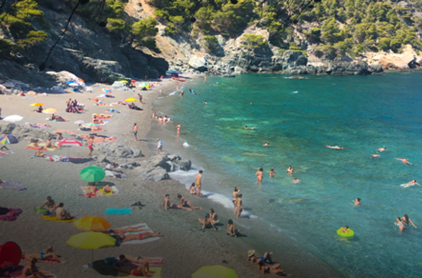 EXIMTUR: Agentie de Turism cu mii de oferte de vacanta