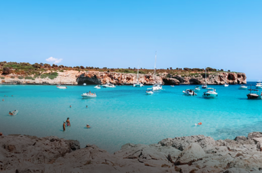 EXIMTUR: Agentie de Turism cu mii de oferte de vacanta